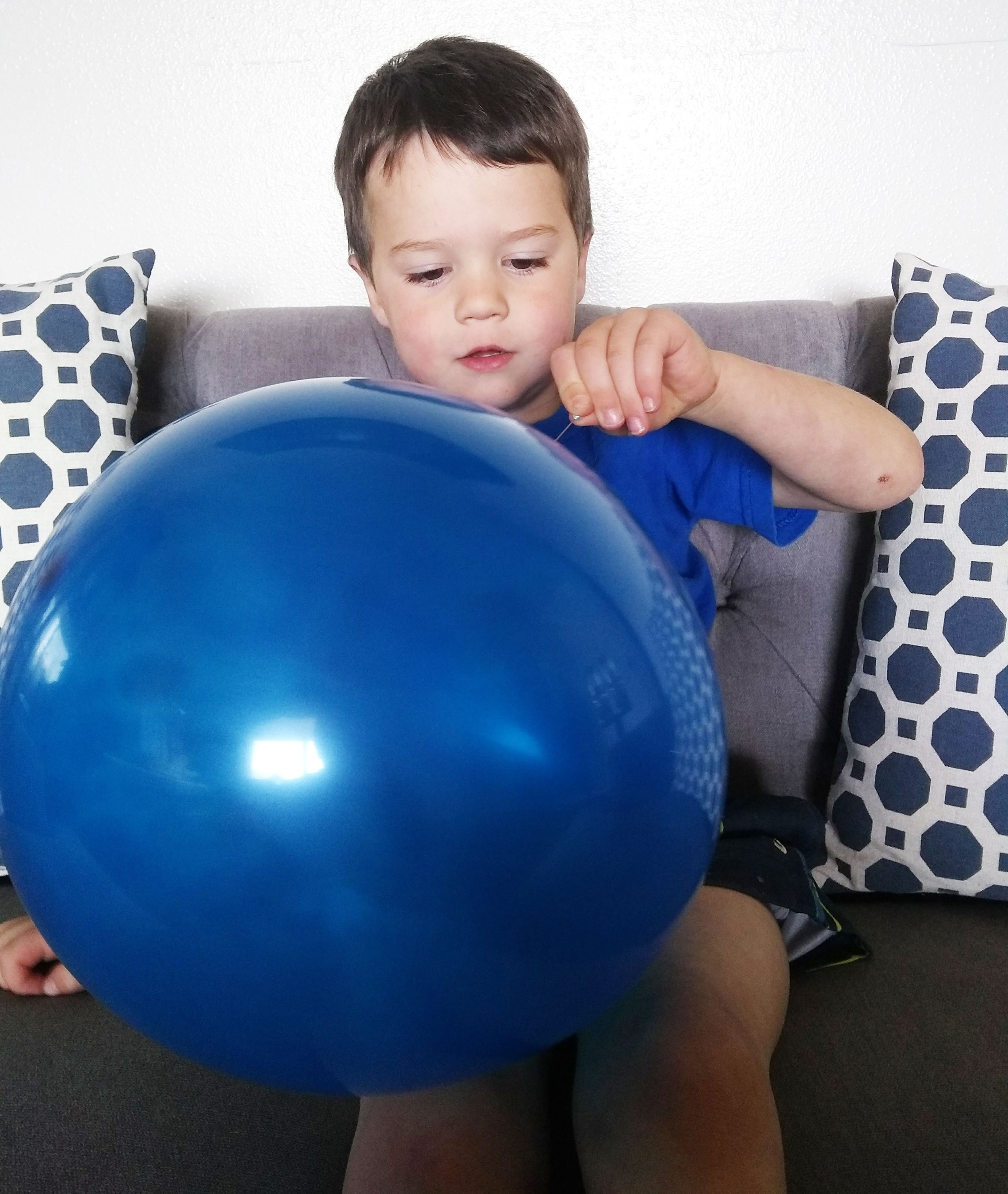 Super fun and easy riddle balloon game for your next party - My Silly ...