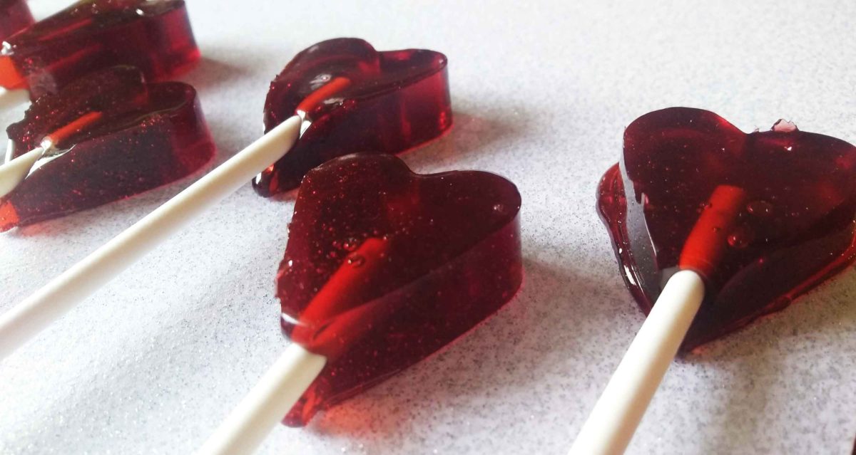 How to make yummy homemade suckers - My Silly Squirts