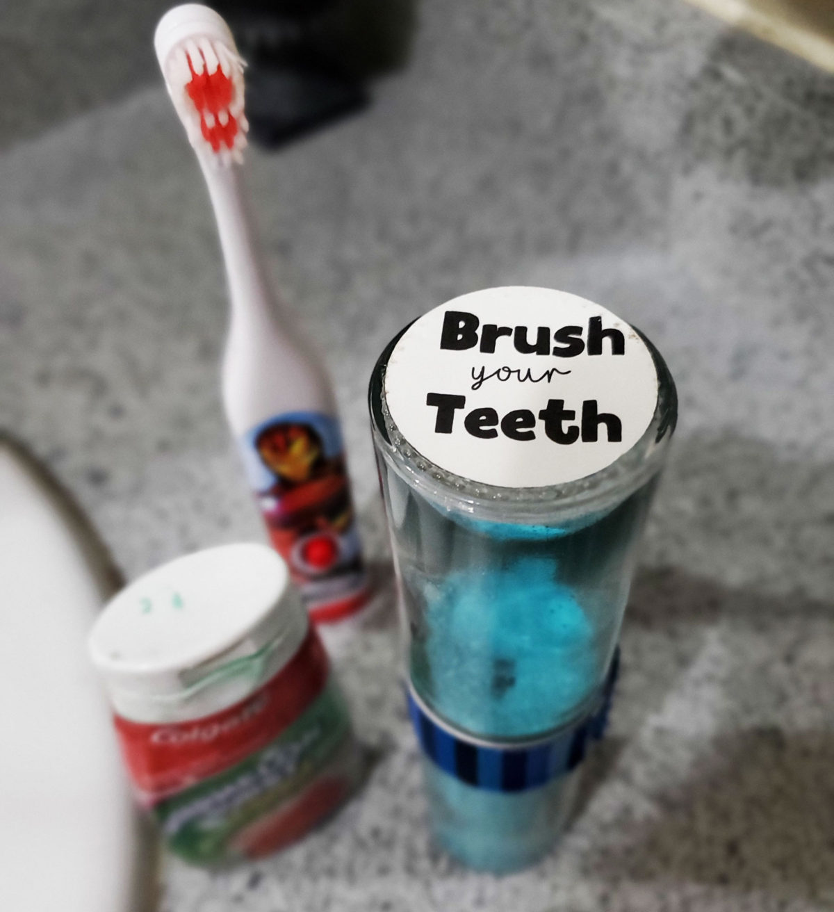 Parenting win: 2-in-1 kids DIY sand timer - My Silly Squirts