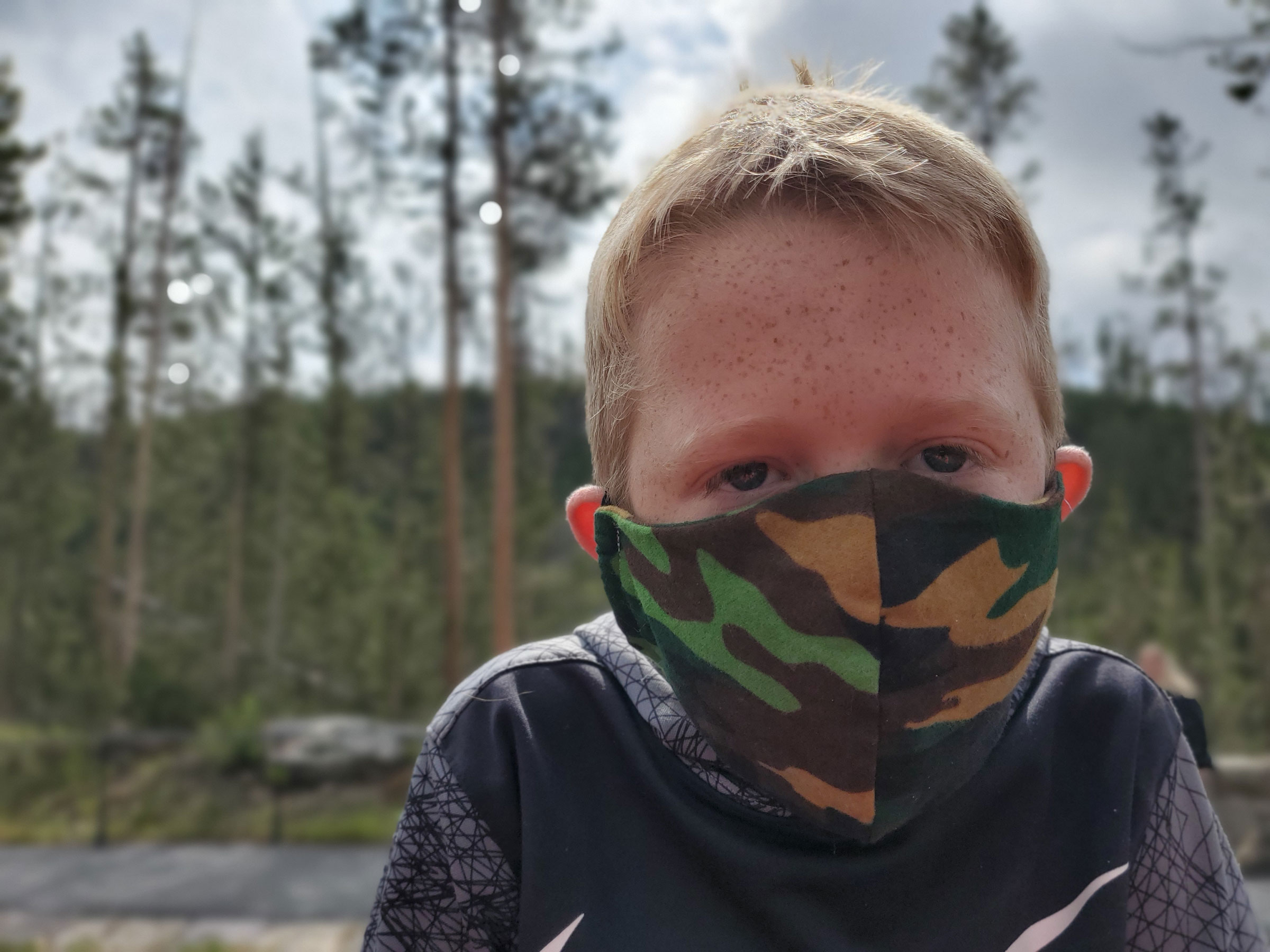 10 ways to help your kids tolerate face masks - My Silly Squirts