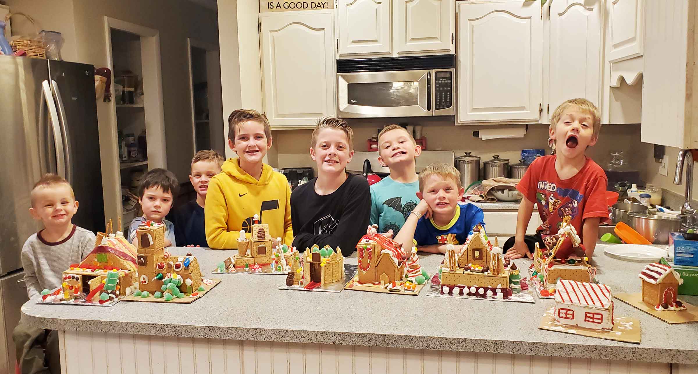 8 tips to hosting a chaos-free gingerbread house party - My Silly Squirts