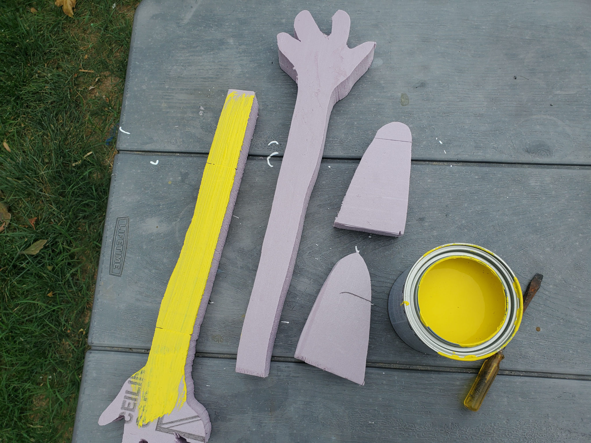 How to make a life-size Spongebob Squarepants - My Silly Squirts