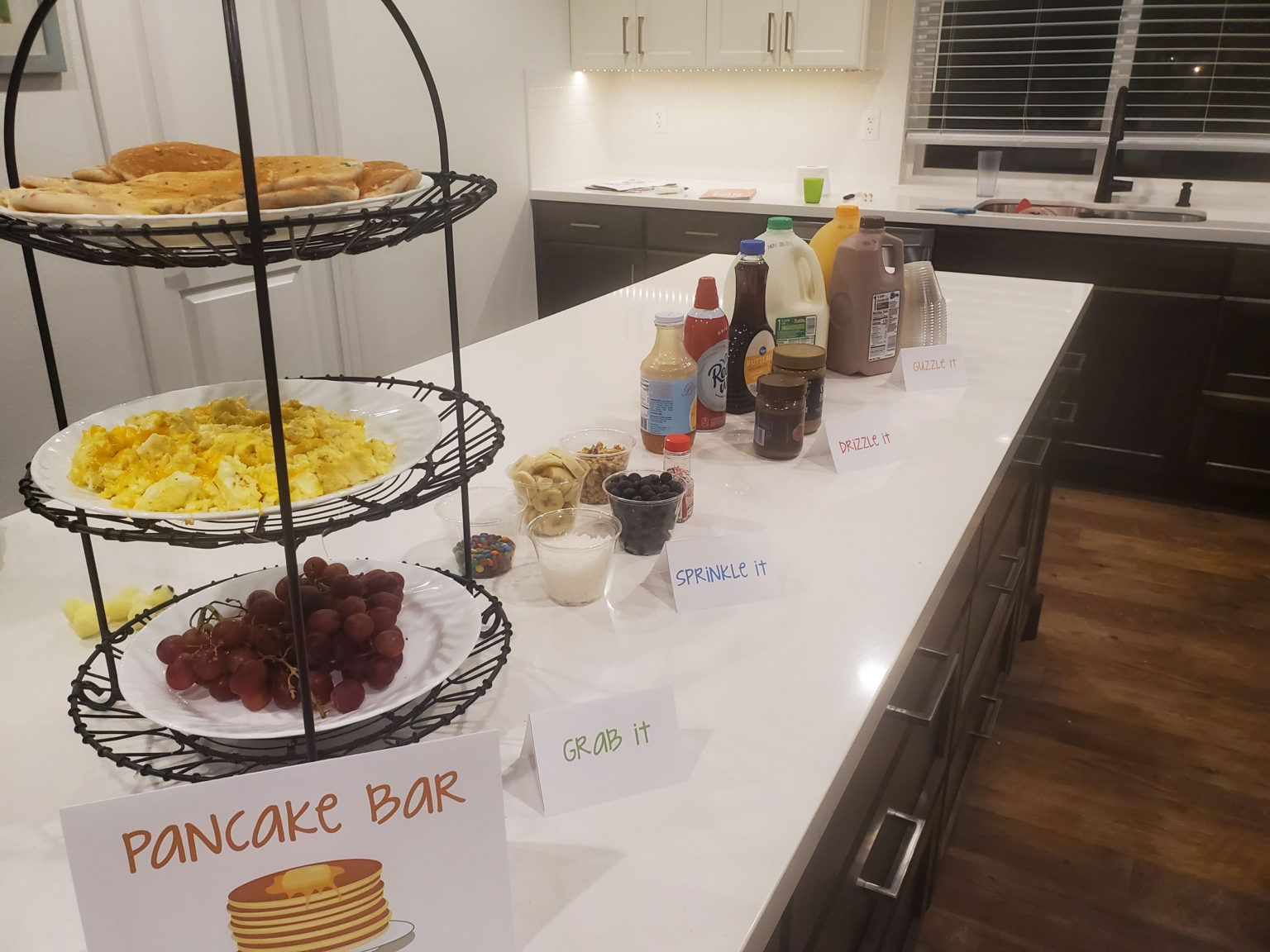 Yum! How to make a pancake buffet (with free printable labels) - My ...