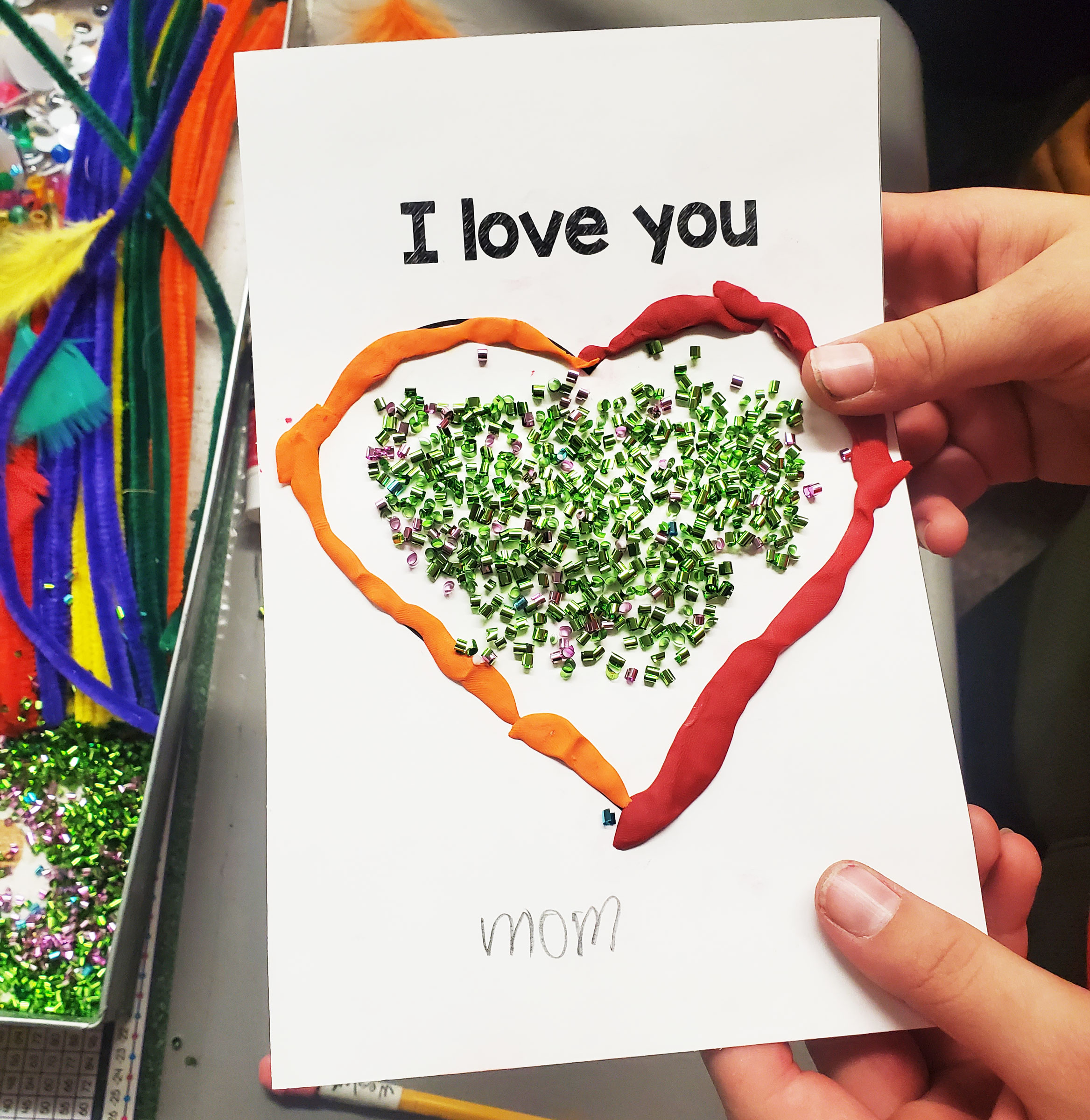 Free printable DIY simple heart craft for kids - My Silly Squirts