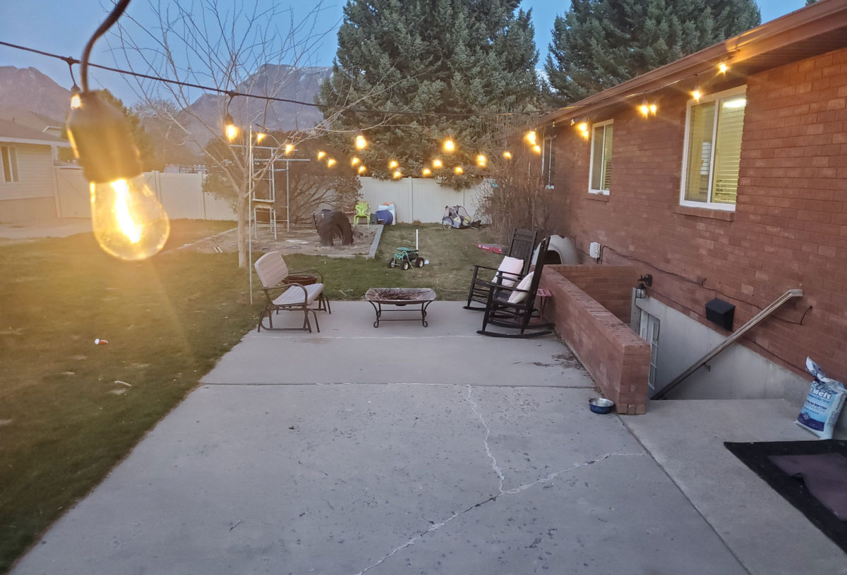 Hang your own backyard string lights in three easy steps - My Silly Squirts