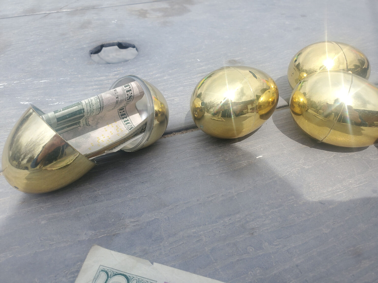 Five tips to throwing a neighborhood Easter Egg Hunt - My Silly Squirts