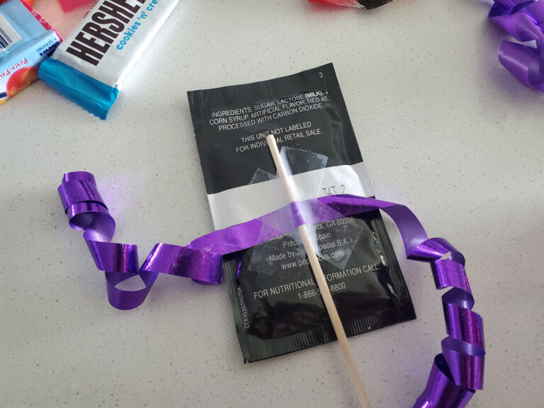 How to make a super easy $10 simple DIY Candy Bouquet - My Silly Squirts