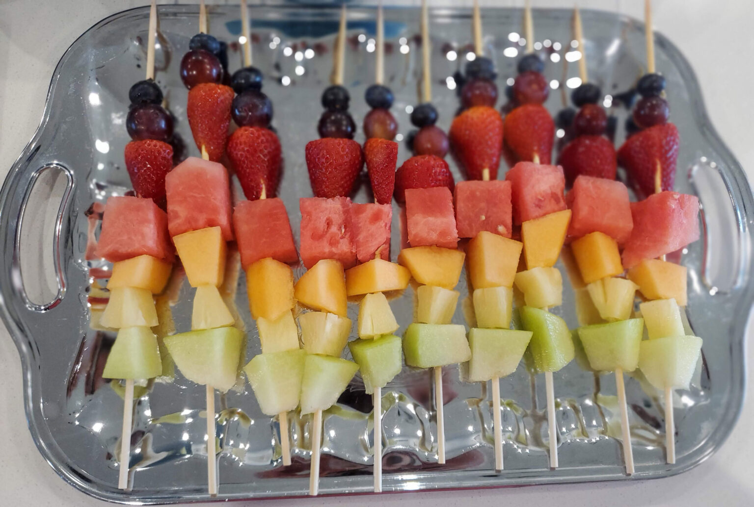 How to make rainbow fruit skewers in two easy steps! - My Silly Squirts