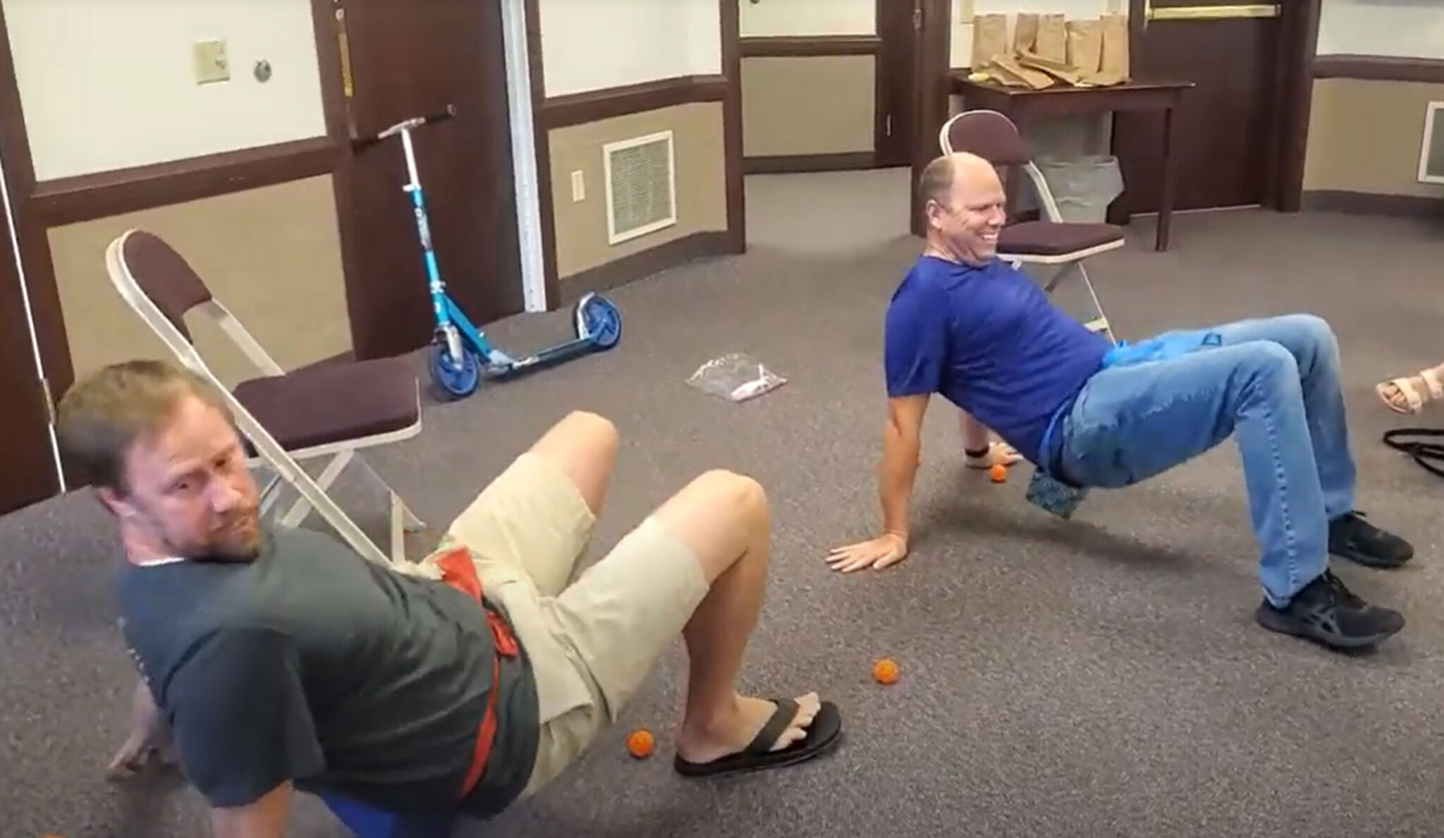 30 Easy and fun Minute to Win It games for teens - My Silly Squirts