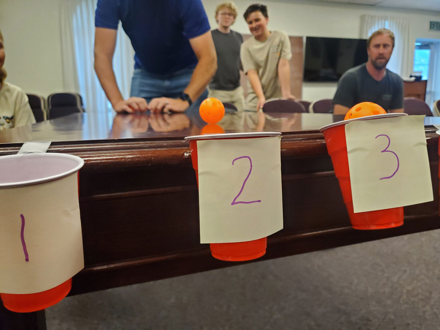 30 Easy and fun Minute to Win It games for teens - My Silly Squirts