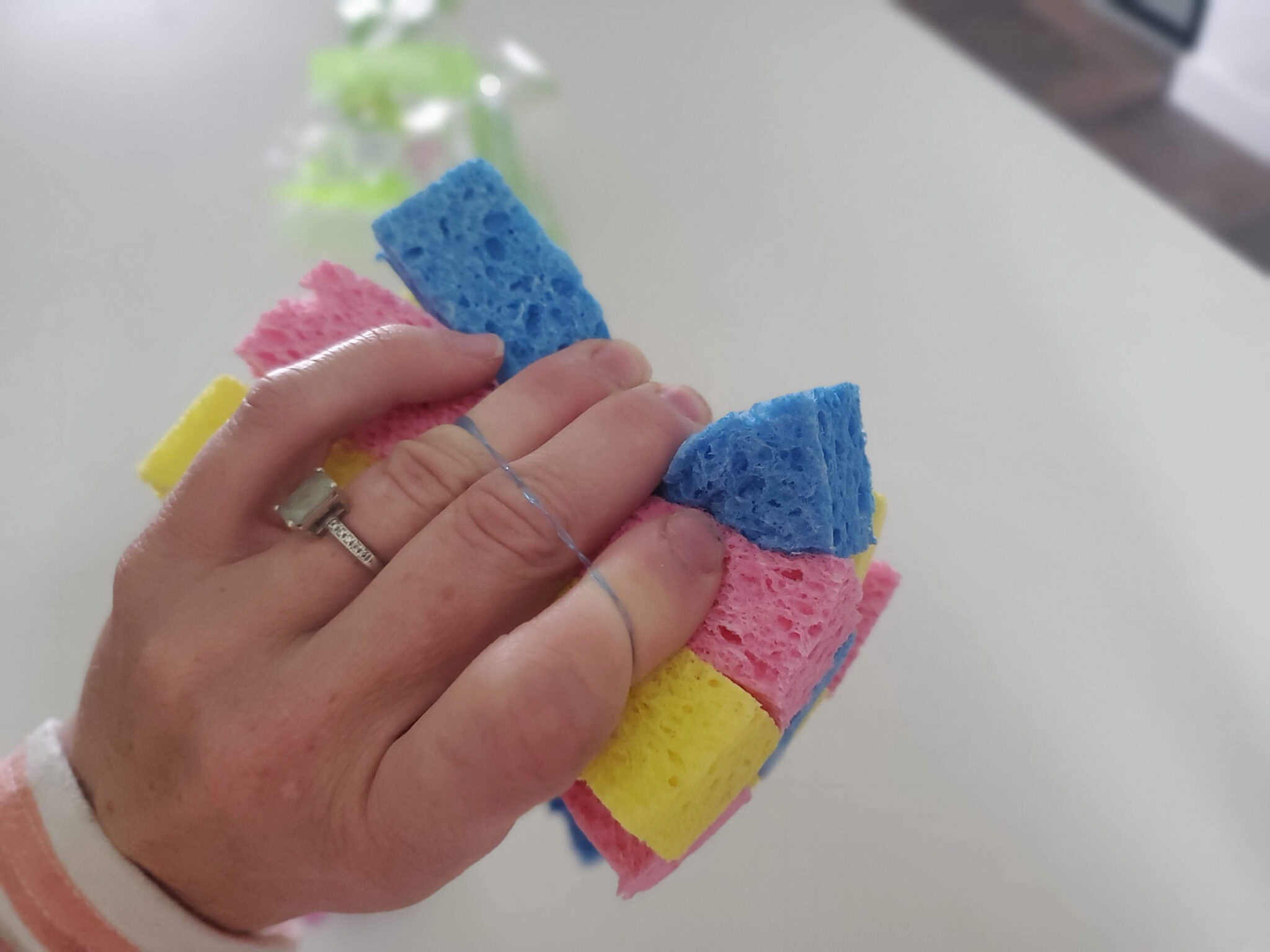 Homemade sponge water bombs in two easy steps - My Silly Squirts