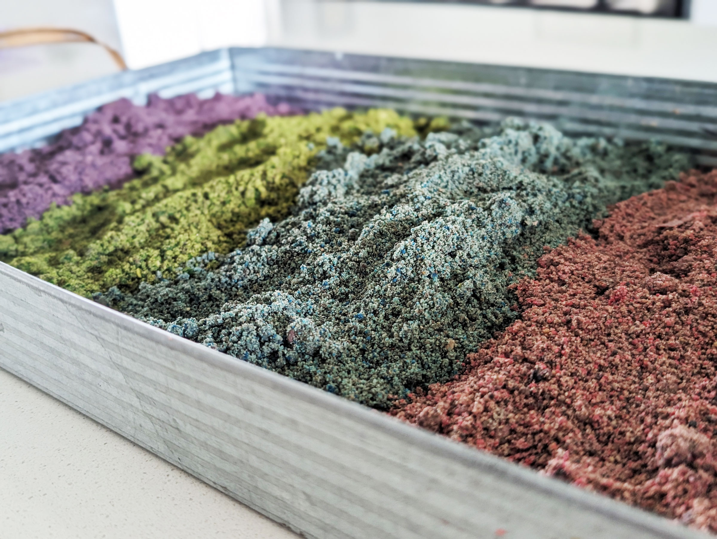 Easy DIY kinetic sand for kids for less than $10 - My Silly Squirts