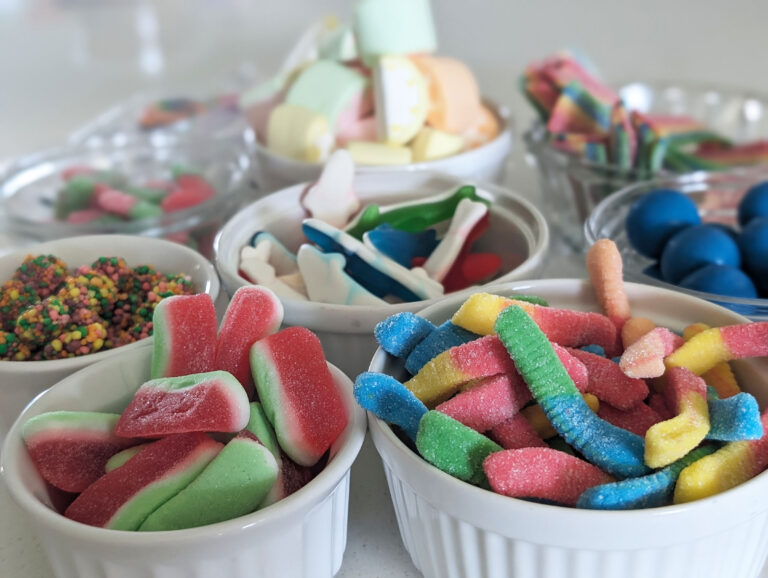 How to make the cutest candy kabobs in three easy steps - My Silly Squirts