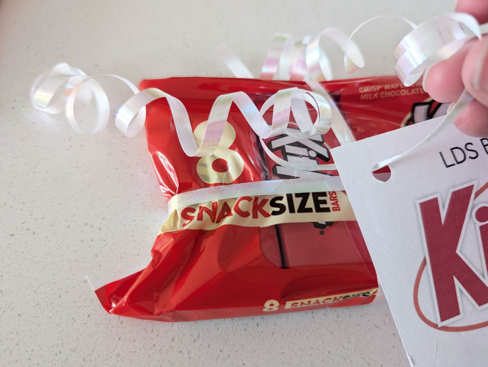 These Kit Kat LDS baptism gift tags are the perfect gift for any ...