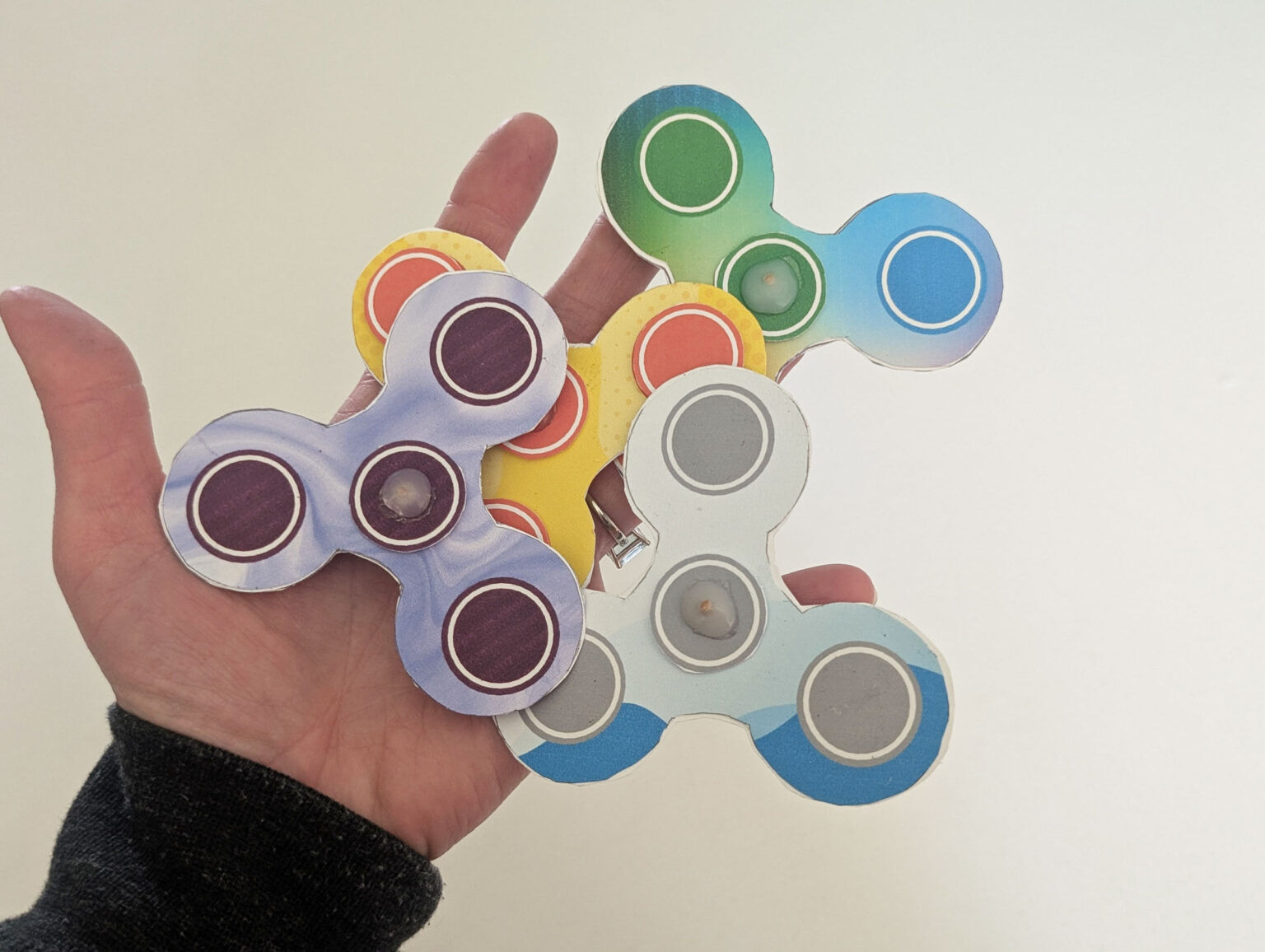 DIY paper fidget spinner kids craft with free template! - My Silly Squirts