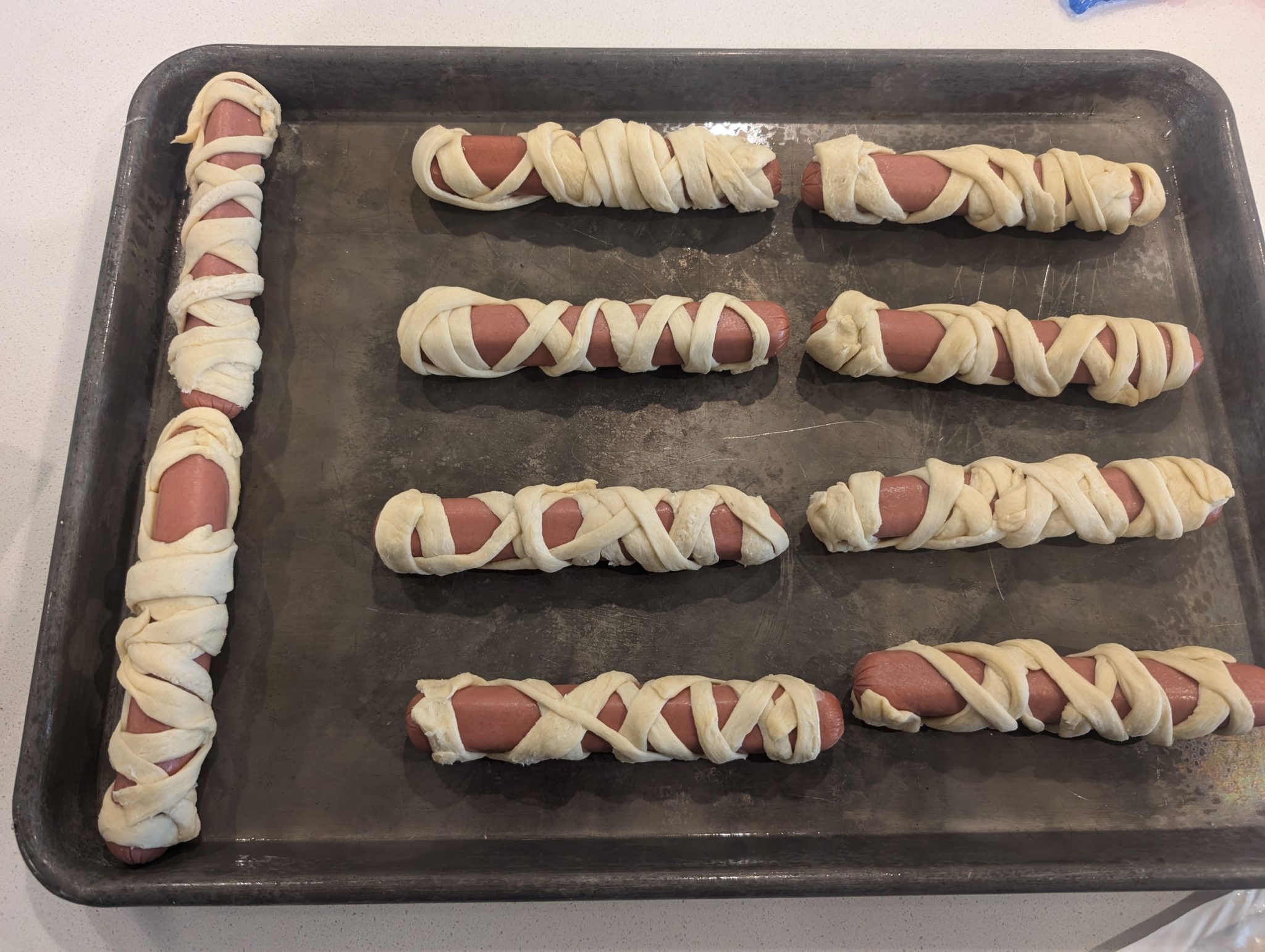 Easy Mummy Dogs for your next Halloween party - My Silly Squirts