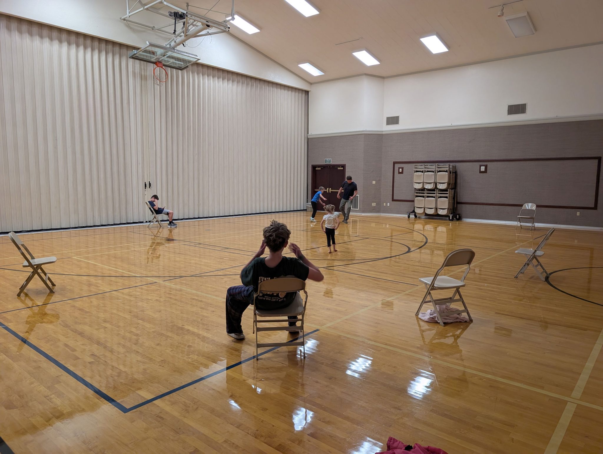 How to play chair soccer for beginners - My Silly Squirts